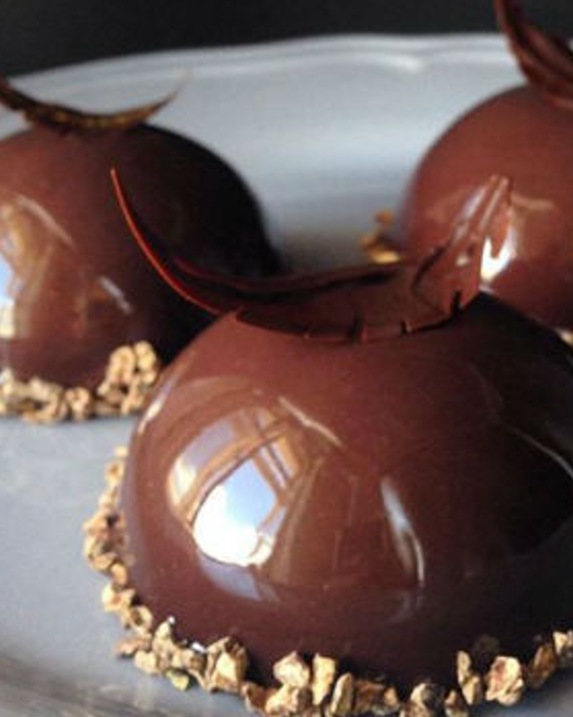 Mini Cake delivery in Dallas